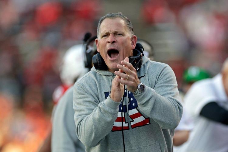 Antwan Raymond runs for 240 yards in Rutger's 35-20 win over Maryland