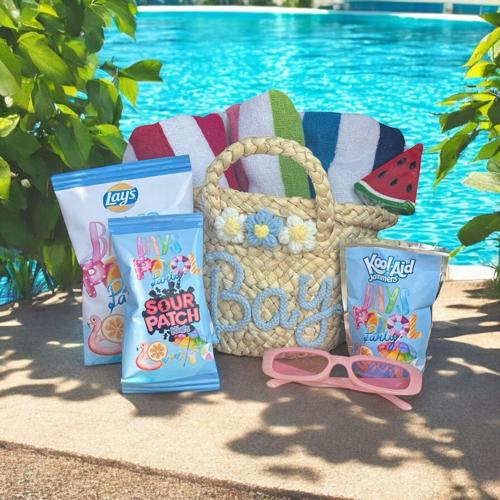 Stoney Creek moms launch loot bag business from home