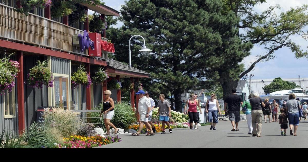 Williams Fresh Cafe at Hamilton’s Pier 8 to close