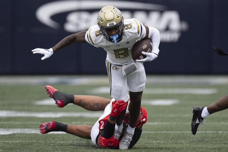 Haynes King throws 3 TD passes as Georgia Tech routs VMI 59-7