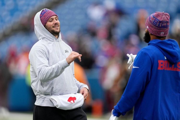 Bills place Mecole Hardman on IR and elevate fellow WR Gabe Davis for ...