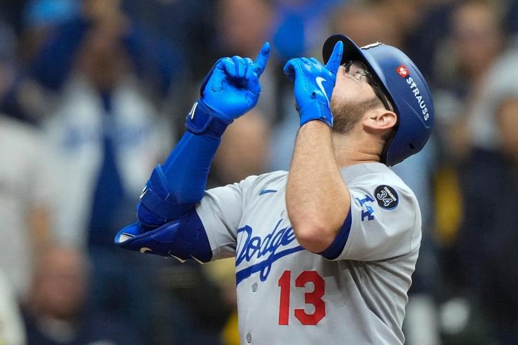 Max Muncy sets Dodgers record by hitting his 14th career postseason homer