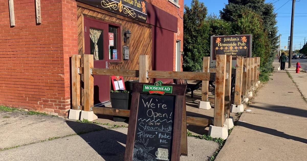East Hamilton neighbourhood pub, Jordan’s Homeside, opens with a meat ...