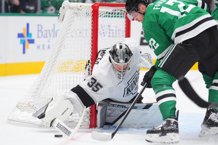Kempe's OT goal pushes Kings past slumping Stars 3-2