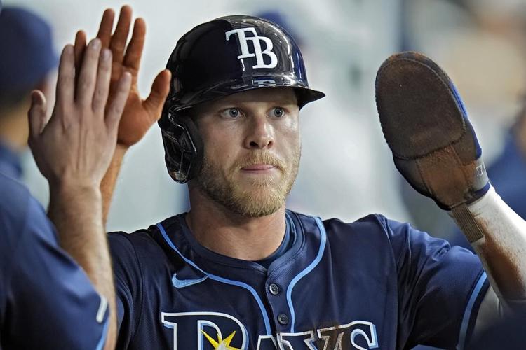 Bellinger hits 3-run homer in the 7th, Neris struggles again in 9th ...