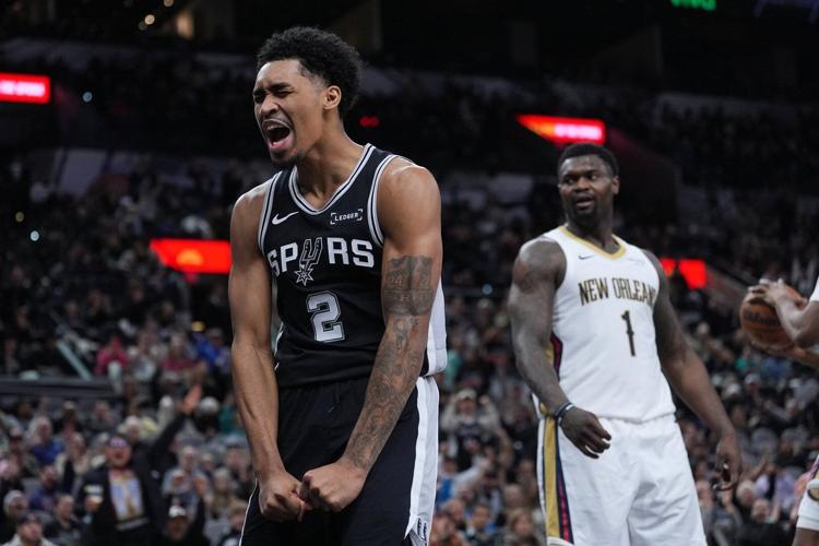 Pelicans squander 20-point lead, rebound to beat Spurs 104-95