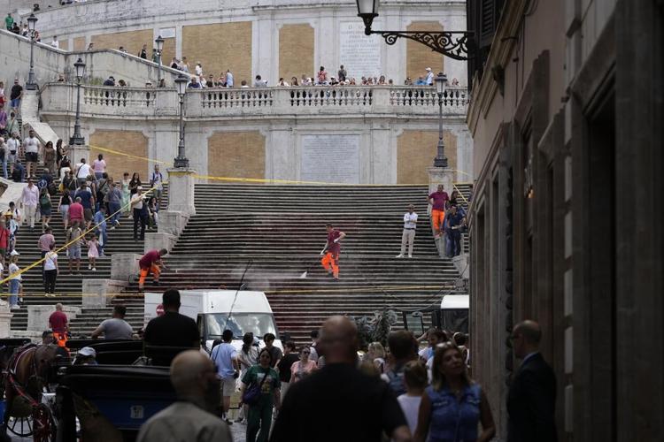 Activists pour red paint down Rome's famed Spanish Steps in outrage ...