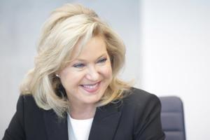 Who is Bonnie Crombie, the new Ontario Liberal leader?