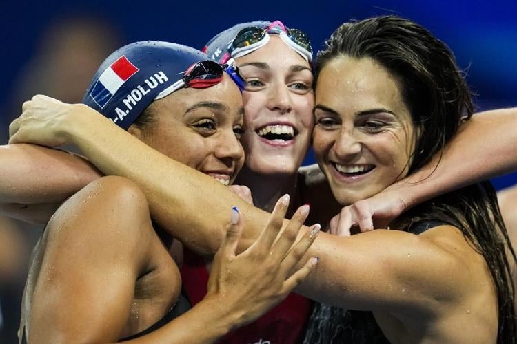 PHOTO COLLECTION: Paris Olympics Athletes Celebrate