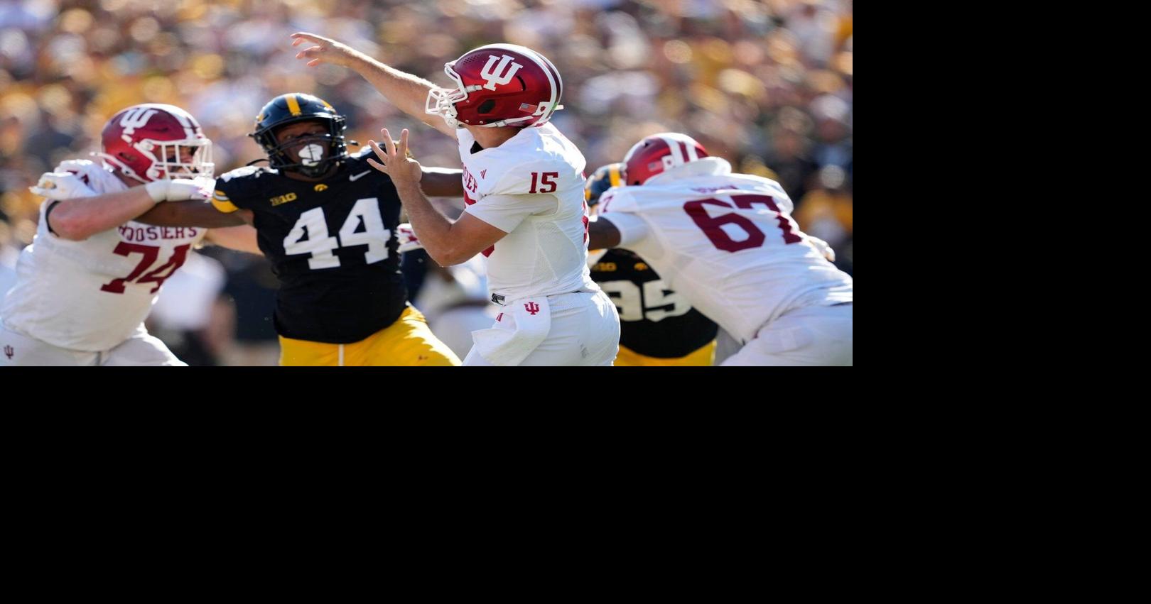 No. 11 Indiana gets late touchdown to beat Iowa, 20-15