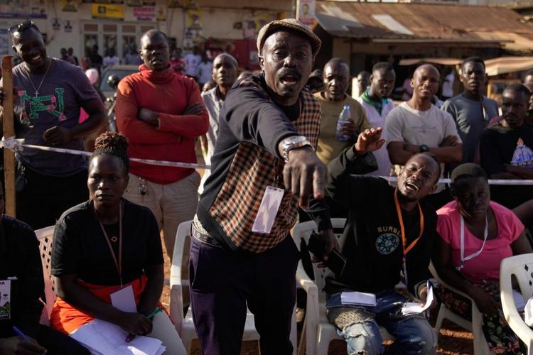 Vote counting underway in Uganda as opposition leader criticizes process
