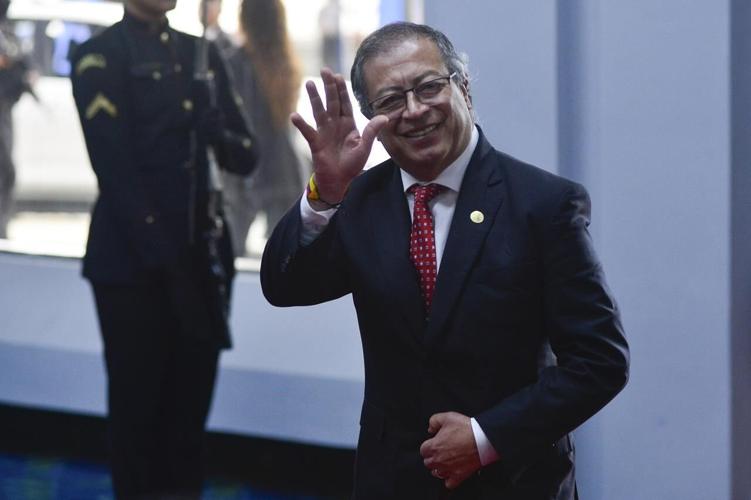 José Raúl Mulino sworn in as Panama's new president, promises to stop ...