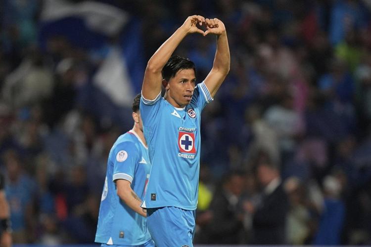 Cruz Azul whips Vancouver Whitecaps 5-0 to win CONCACAF Champions Cup