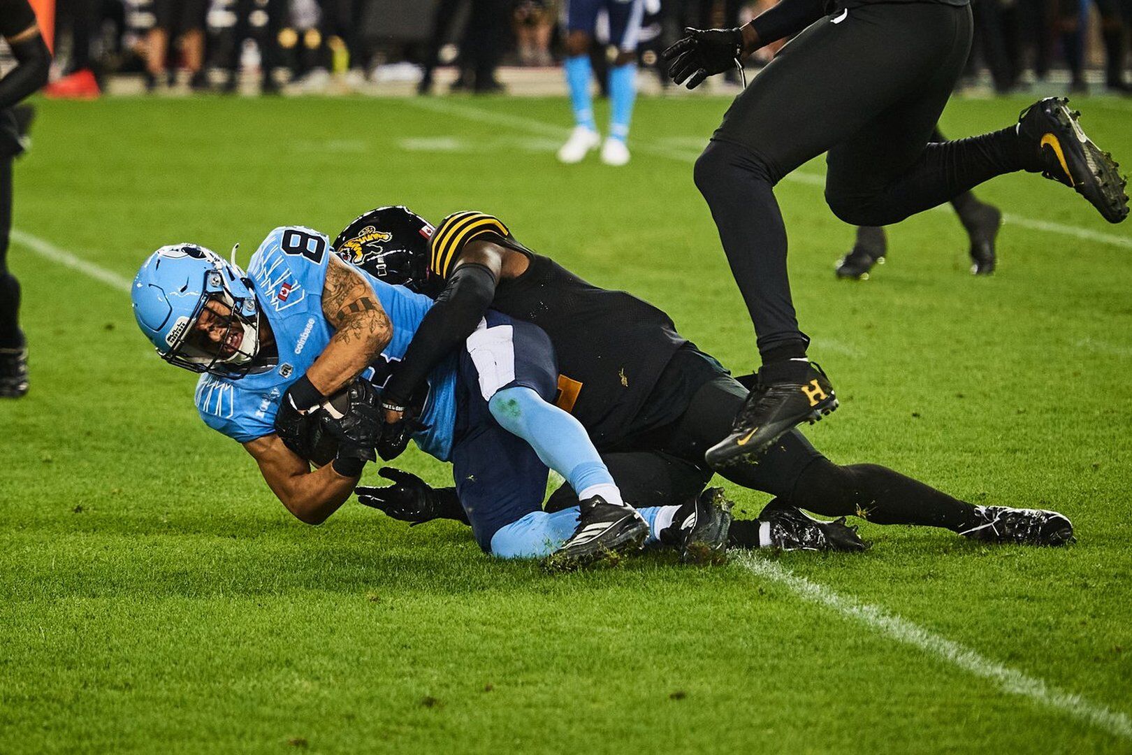 All-star defensive back Jamal Peters re-signs with Tiger-Cats for two years