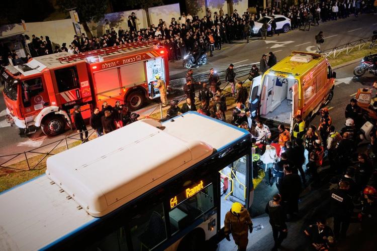 Netanyahu tries to calm tensions after Israeli bus runs over and kills ...