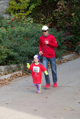 A Dundas family’s 5K tradition keeps a father’s memory alive