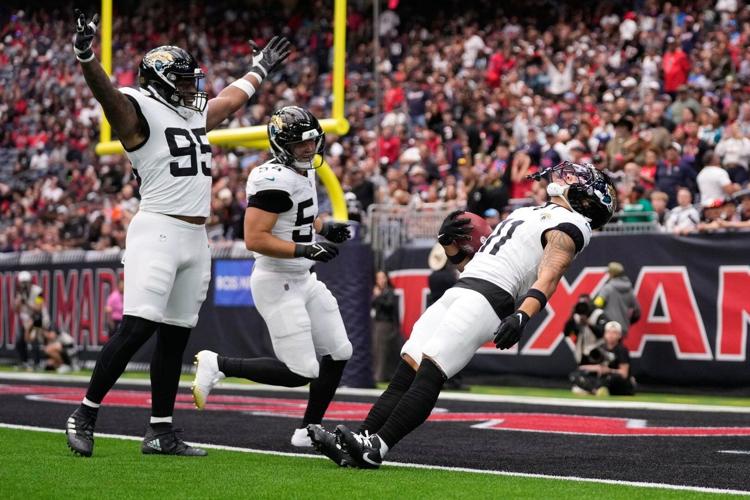 Backup QB Davis Mills and Texans overcome 19-point, fourth-quarter ...
