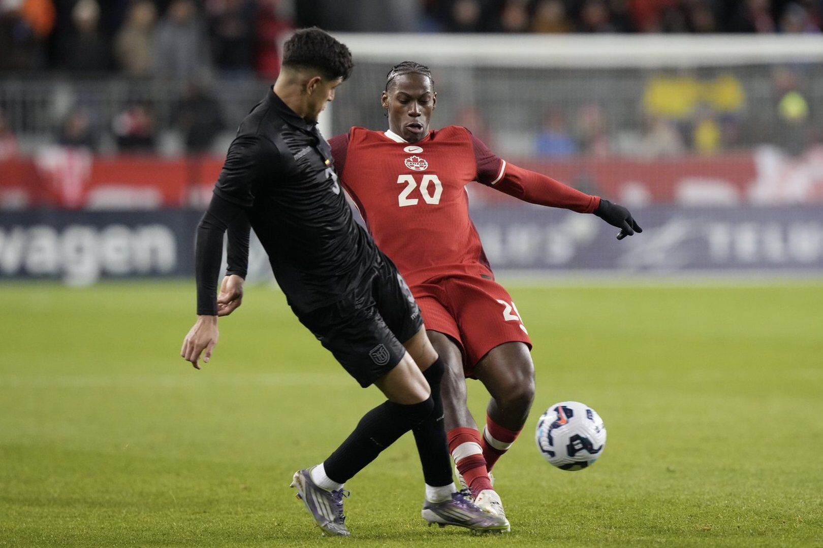 Vanessa Gilles, Jonathan David repeat as Canada Soccer Players of the Year