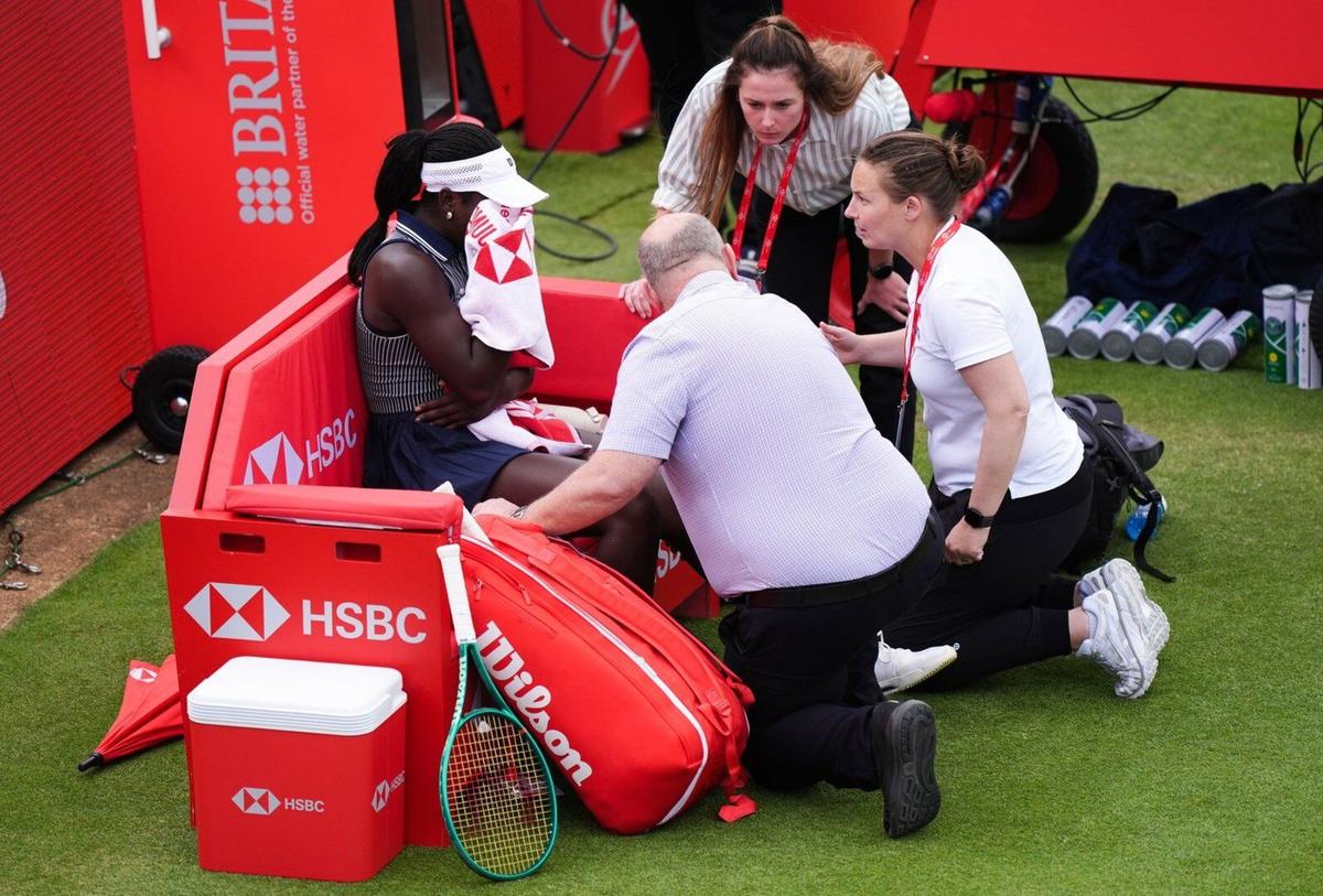 Canada's Mboko withdraws from Queen's Club singles match with knee injury