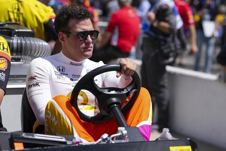 After a year away, Toronto’s DeFrancesco brings hometown hope to Honda Indy
