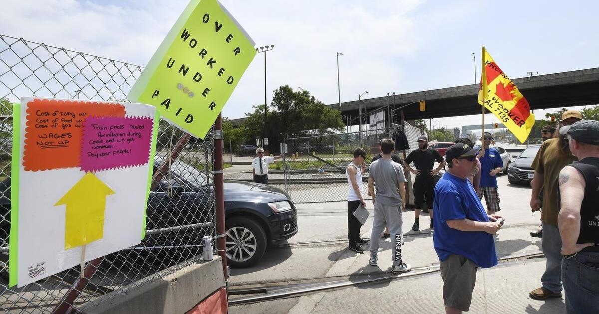 Workers go on strike at Hamilton’s National Steel Car