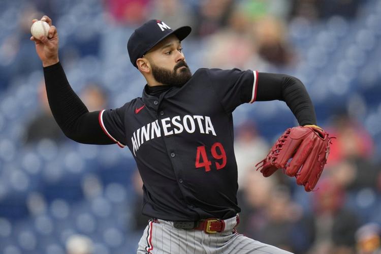 Bo Naylor hits 3-run homer, closer Emmanuel Clase gets save in Guardians' 4-2 win over Twins