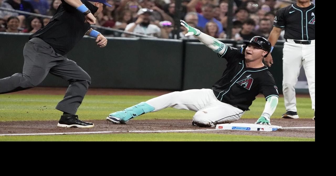 Walker, Diamondbacks strike early, rout White Sox 12-5