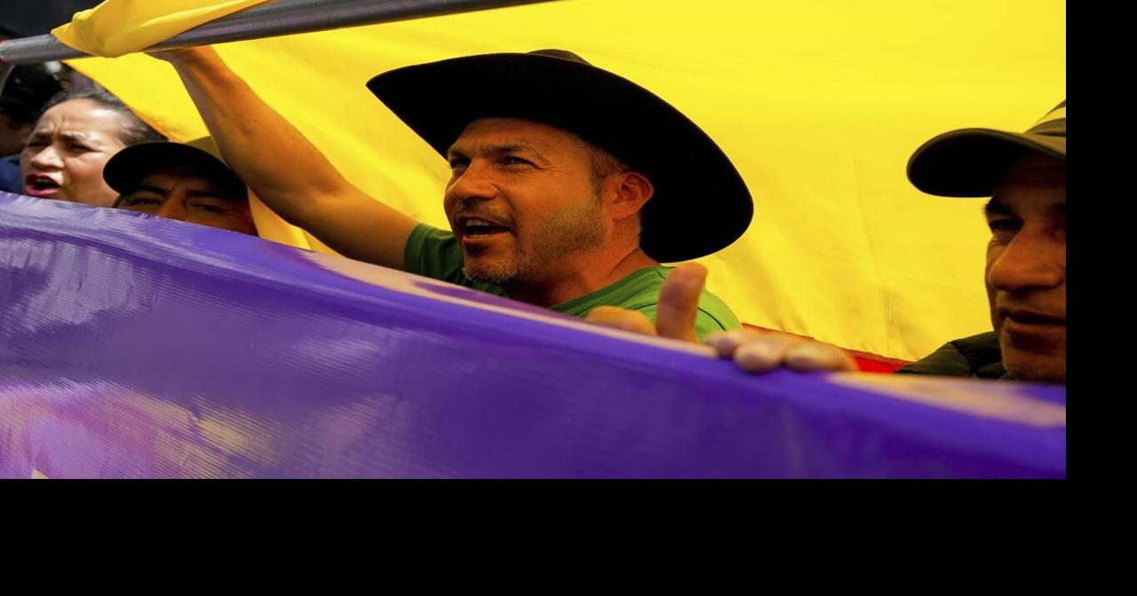 Daniel Noboa is sworn in as Ecuador's president, inheriting the leadership of a country on edge