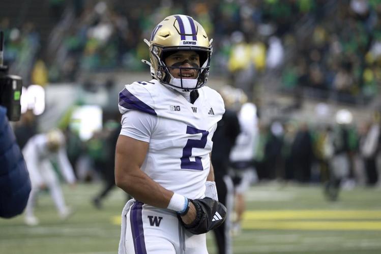 Gabriel throws for 2 TDs and runs for another, No. 1 Oregon routs rival ...