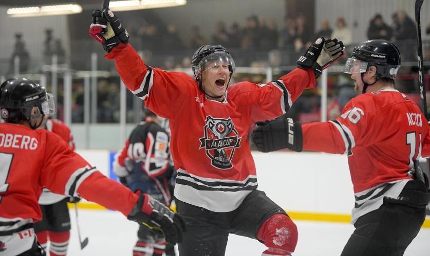 Dundas Real McCoys win Allan Cup