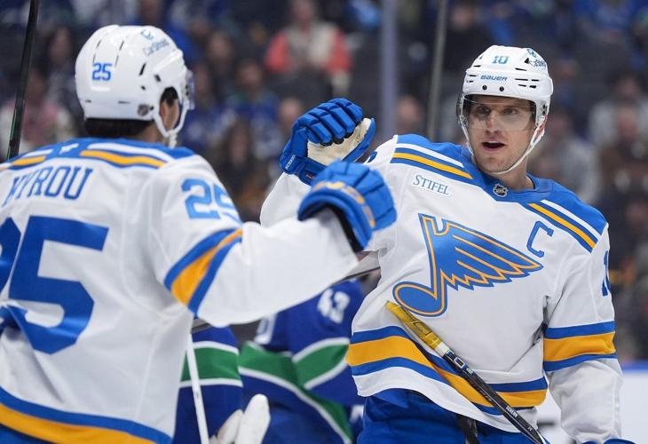 Snuggerud scores twice, St. Louis Blues beat Vancouver Canucks 5-2