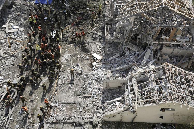 Photos show damage in Haifa and Tel Aviv in the latest Iranian missile ...