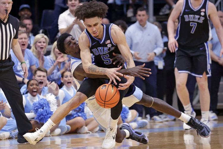 Knueppel, Flagg help No. 2 Duke pull away late to beat rival UNC 82-69