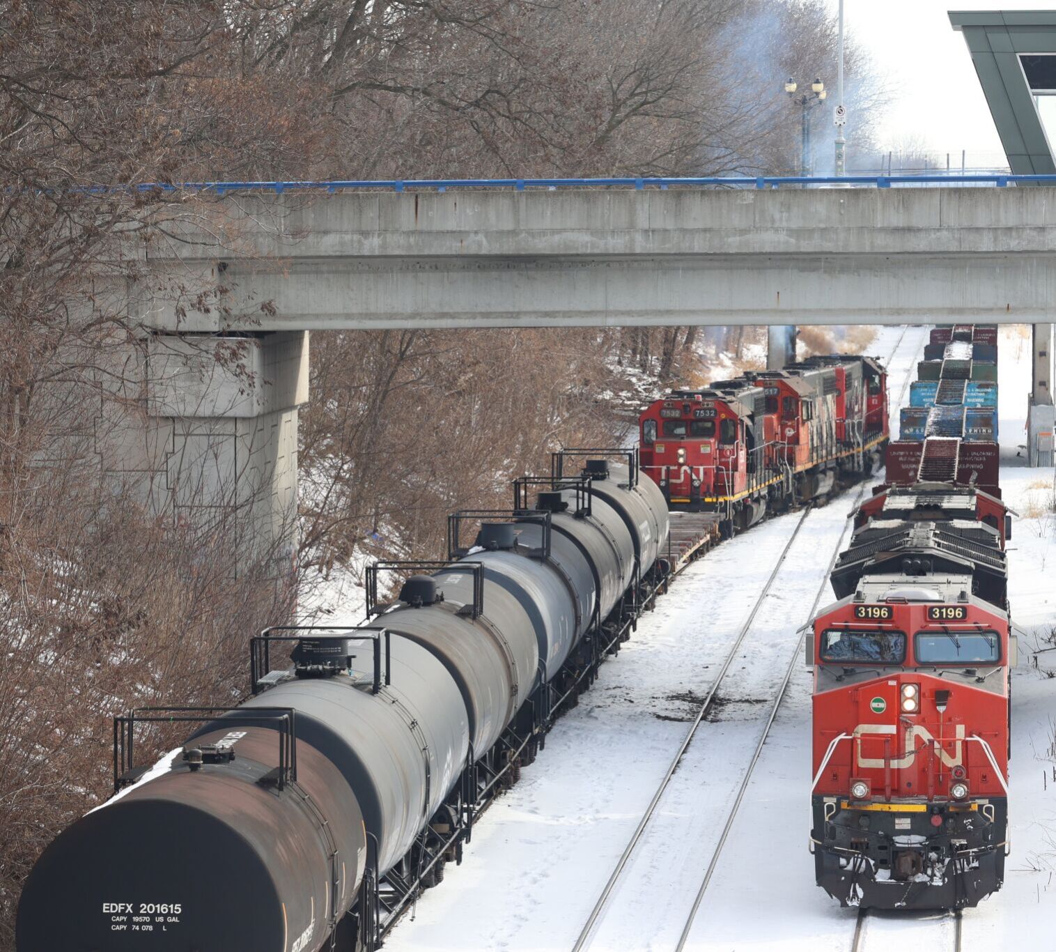 Will CN train repairs eliminate diesel fumes in Hamilton?