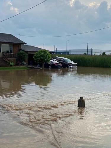 Glanbrook residents are flooded out and water keeps coming