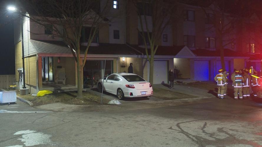 Child rescued from Hamilton Mountain house fire