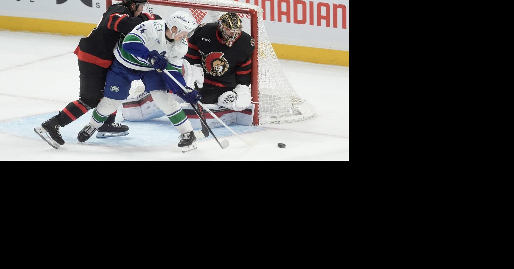 Senators snap losing skid with 2-1 win over struggling Canucks