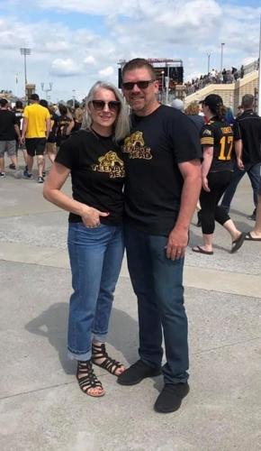 Jonathan Lewis was begging for help before he killed his father