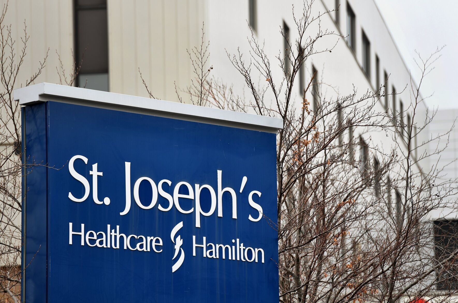Suicidal patient sent home alone in a taxi from St. Joe’s ER