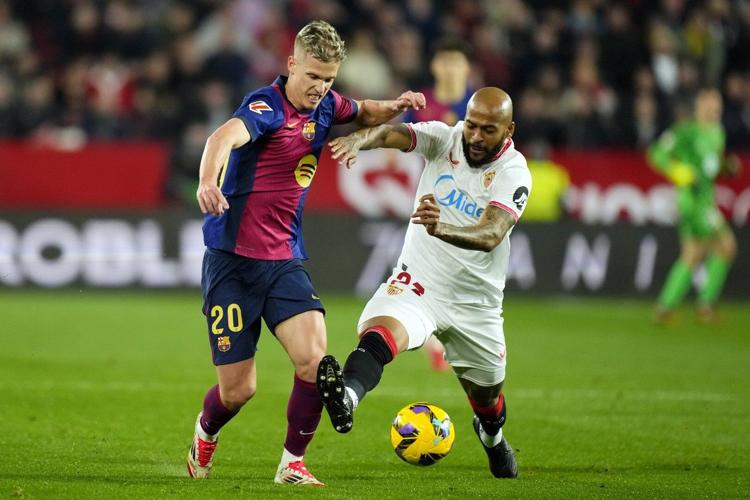 Barcelona inches closer to Madrid rivals in Spanish league with 4-1 win ...