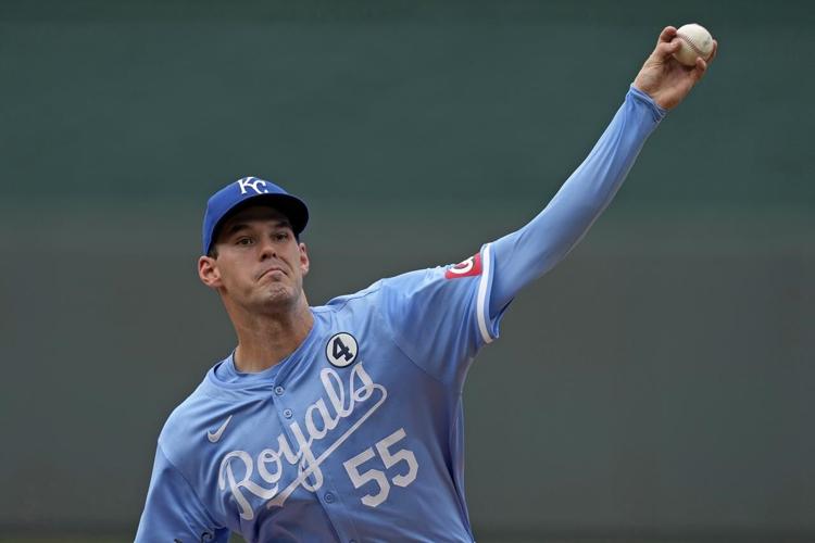 Nick Loftin lifts Royals over Padres in a 4-3 walk-off win