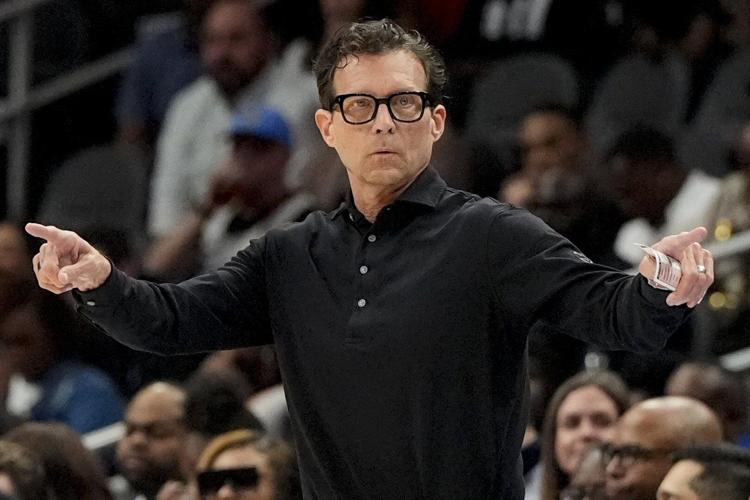 Trae Young, Georges Niang lead the Hawks past the Warriors 124-115