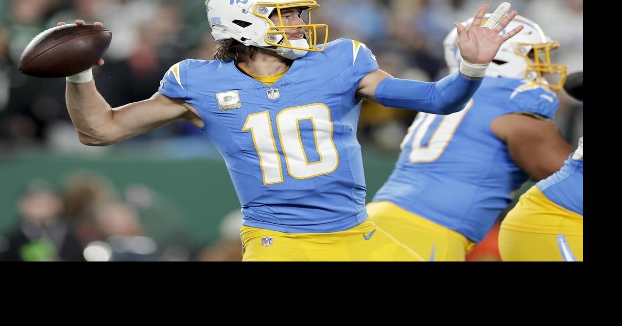 Chargers' Herbert becomes fastest in NFL history to 1,500 career ...