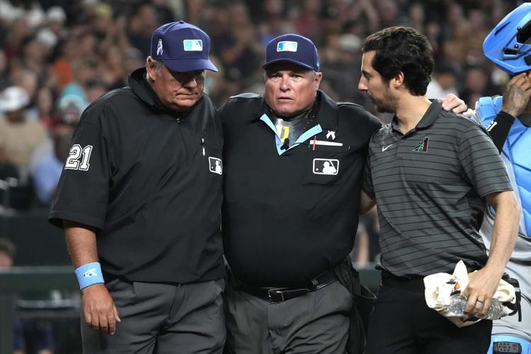 Walker, Diamondbacks strike early, rout White Sox 12-5