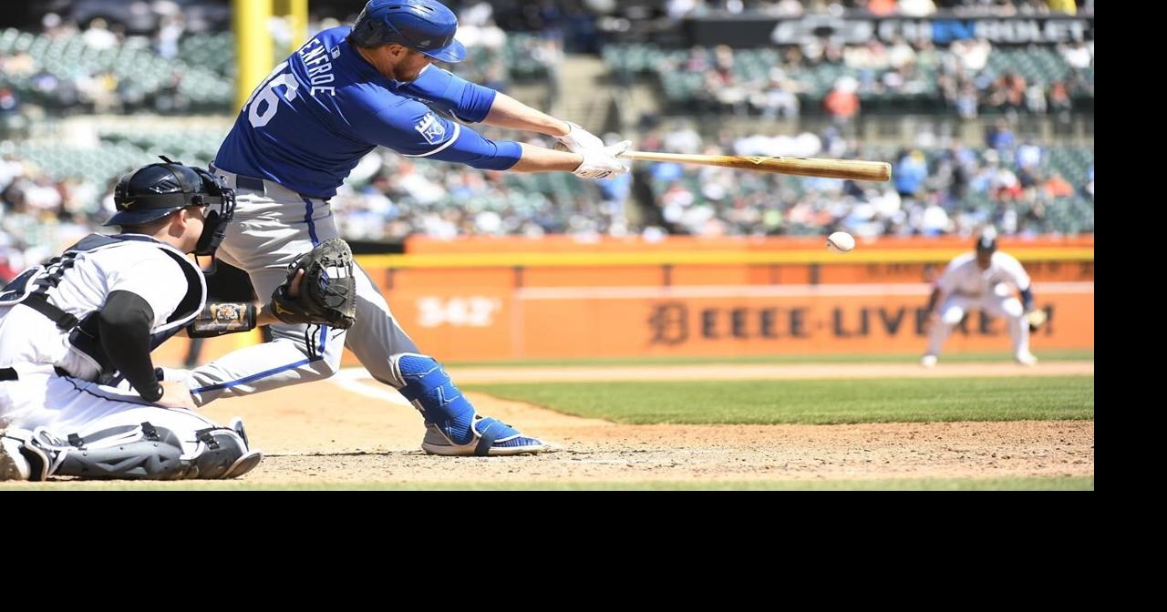 Royals run past Tigers 8-0