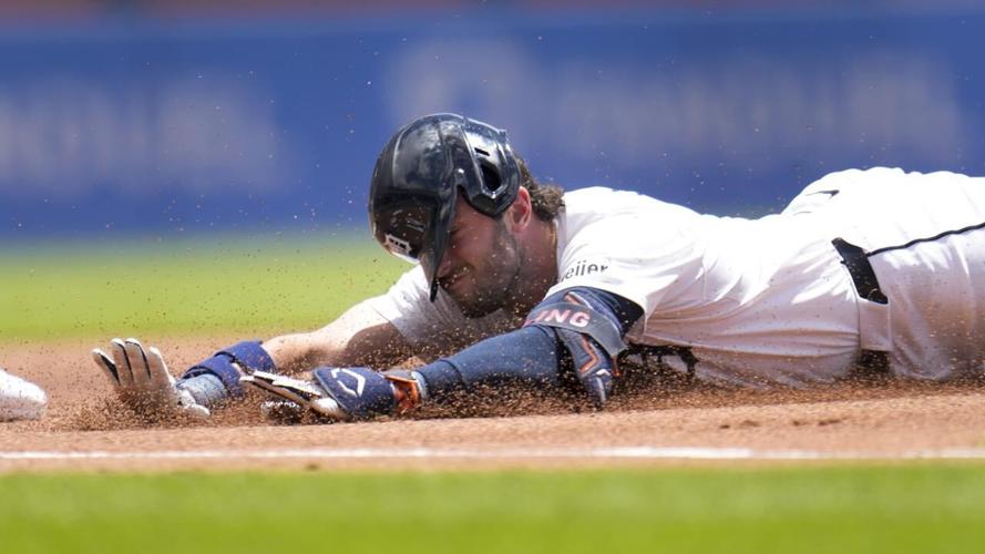 Tigers score 9 runs in 2 innings of 11-2 win over White Sox after ...