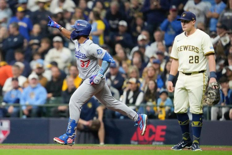 Yamamoto throws 3-hitter as Dodgers beat Brewers 5-1 for 2-0 lead in NLCS
