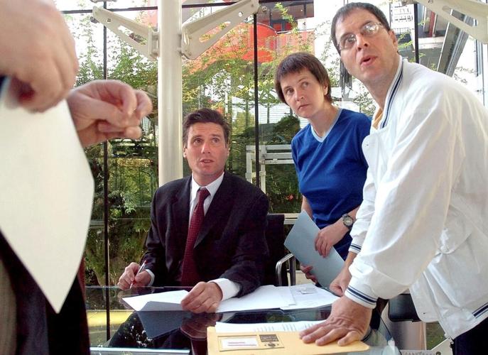 He's derided as dull but Keir Starmer becomes UK prime minister with a ...