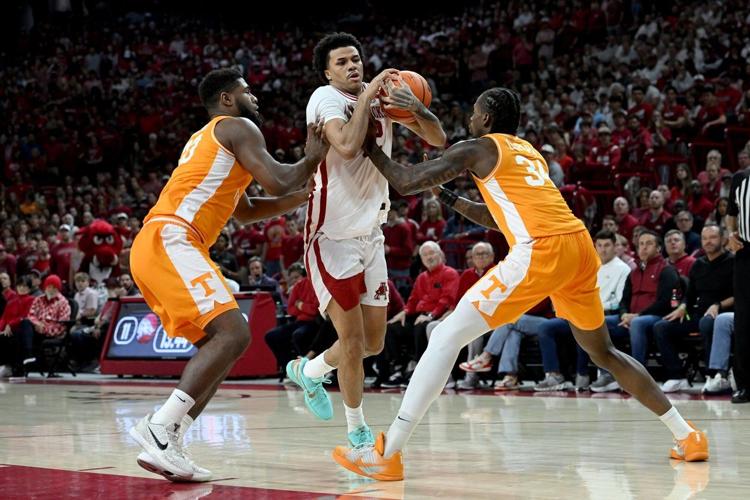 Acuff scores 29 points to lead No. 18 Arkansas to a 86-75 win over No ...