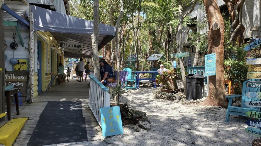 Rain Barrel Village gives visitors a taste of old Florida and a photo ...